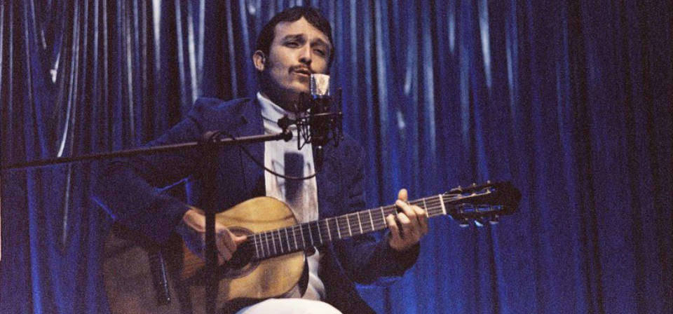 Danilo Cutrim faz estreia solo em BH com show do álbum ‘Azul’ - SouBH