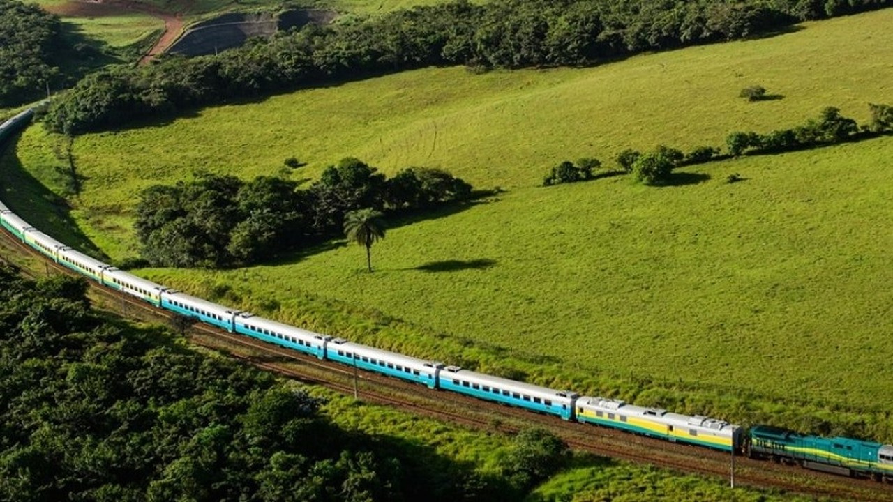 Trem Vitória-Minas: quanto custa um fim de semana nas praias do ES - SouBH